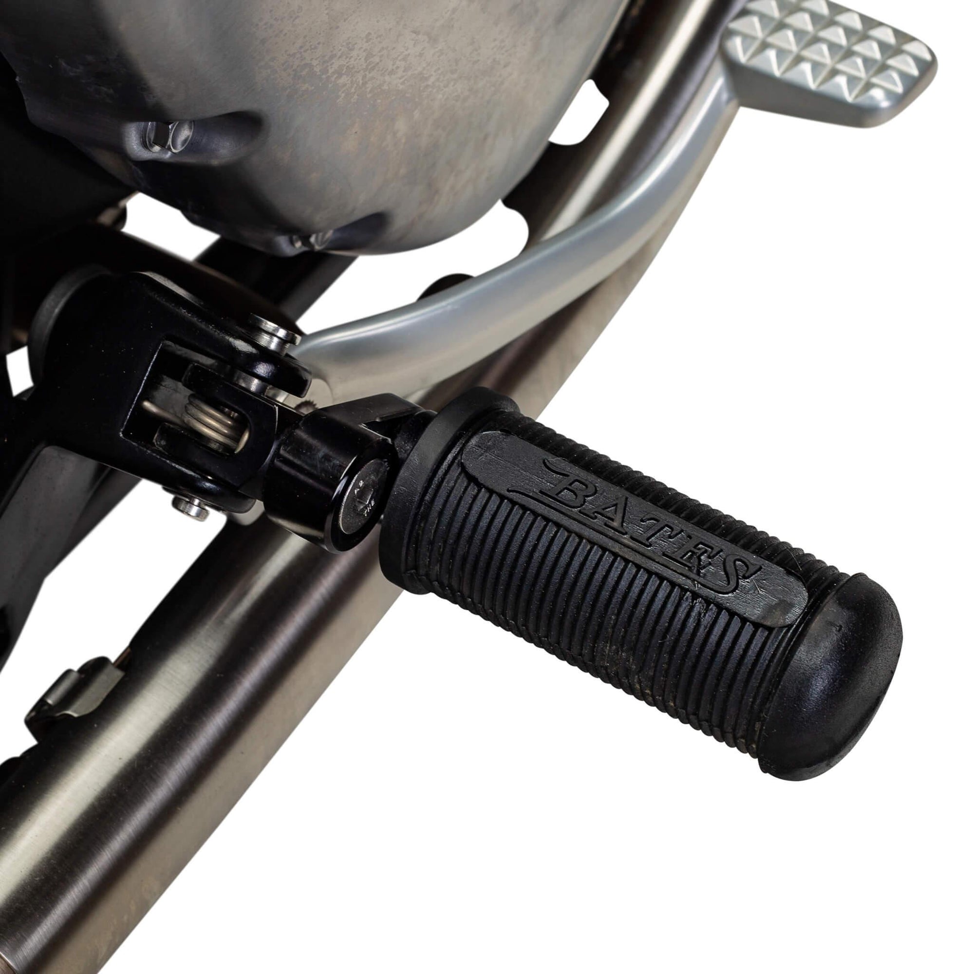 Bates Foot Pegs for Triumph Bonneville Bobber / Bobber Black